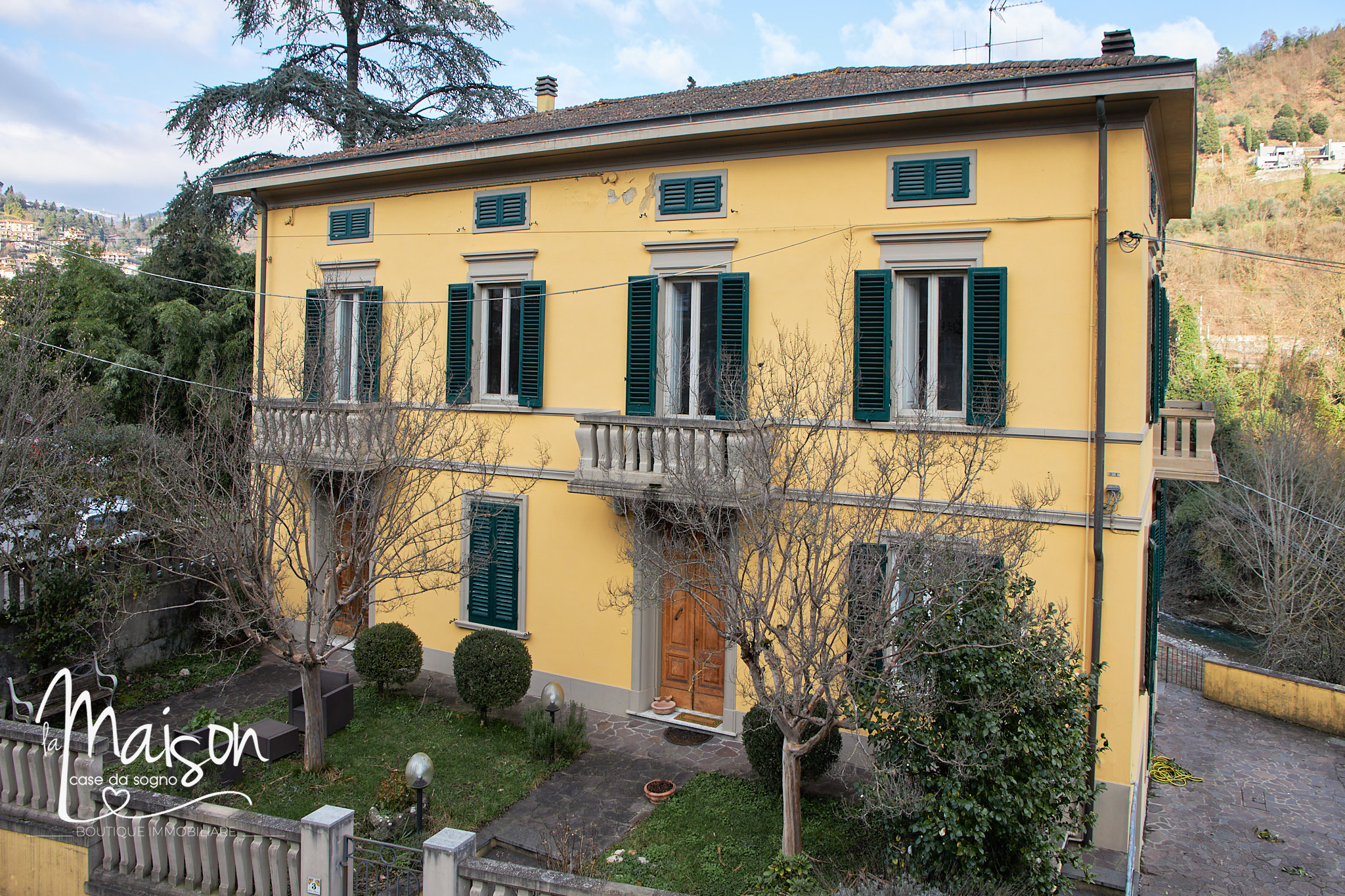 VENDESI VILLA BIFAMILIARE VERNIO VILLA IN VENDITA VALLATA LA MAISON ...